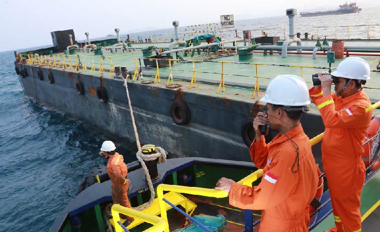 Lowongan Kerja Fresh Graduate Pancaran Shipping Group Gokerja ID